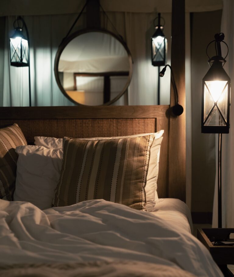 What Is The Best Color For A Night Light? (Answered) - Craftsonfire