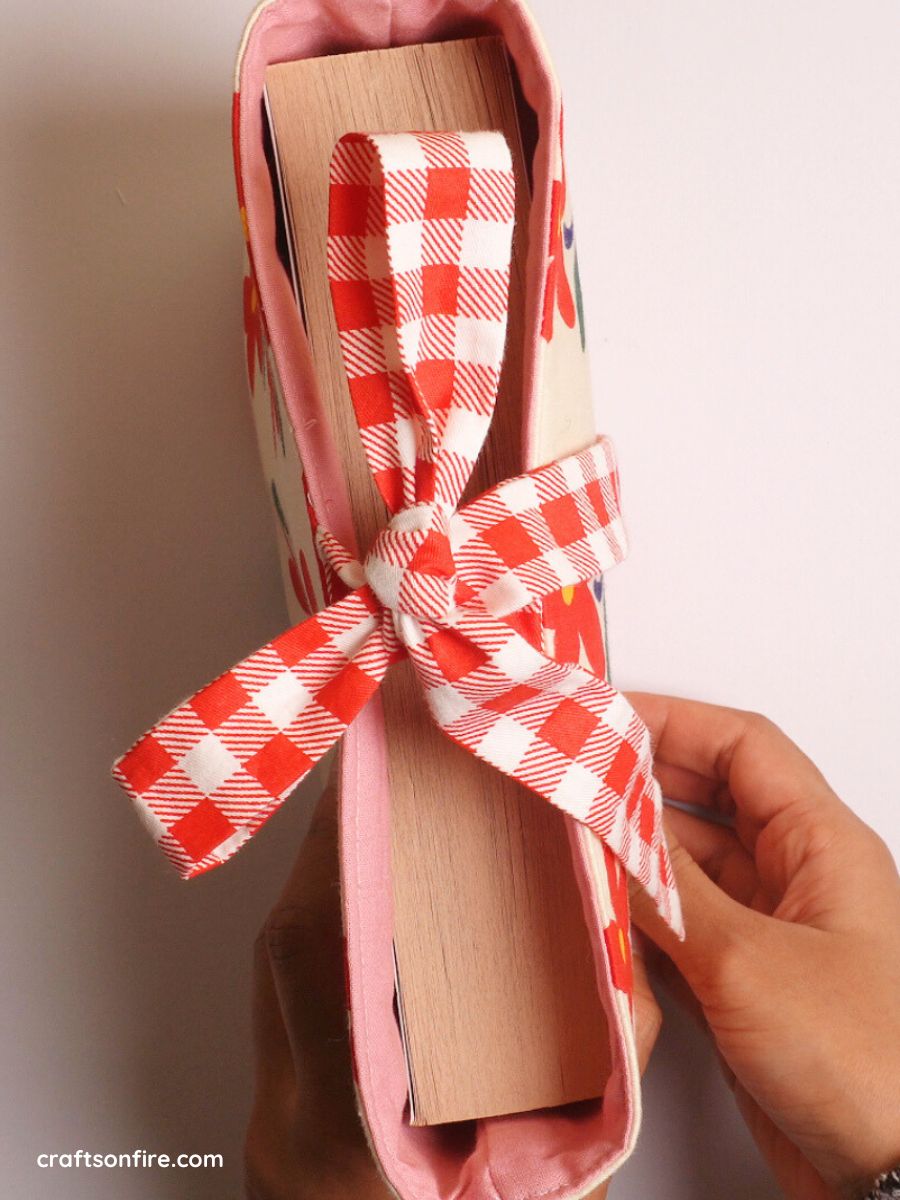 How To Sew Book Sleeve With A Bow (Beginner Tutorial) - Craftsonfire